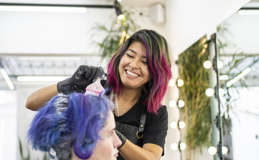 Net Zero Salons: L'Oréal debuts new initiative to trim hairdresser emissions | BusinessGreen News