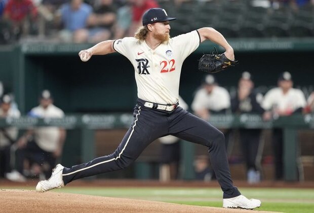 Backed by Jon Gray's gem, Rangers blank Mariners