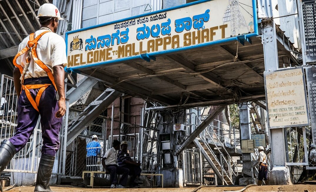 Hutti mechanises mining