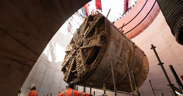 HS2 lifts fourth giant tunnelling machine after journey under London