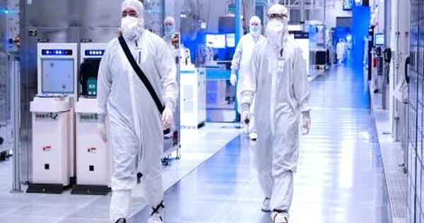 Intel to build, expand chip factories worth $100 billion in 4 states