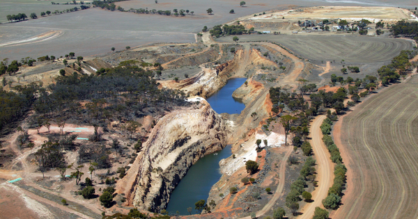 Sizeable raising sees Ausgold funded till gold build decision at Katanning