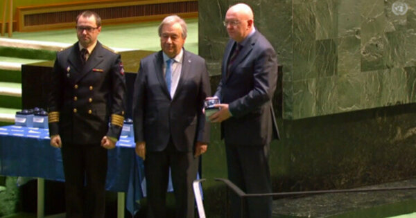Russian peacekeeper awarded UN medal