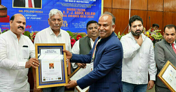 Fragrance World Founder Poland Moosa honoured with King of Perfume ...