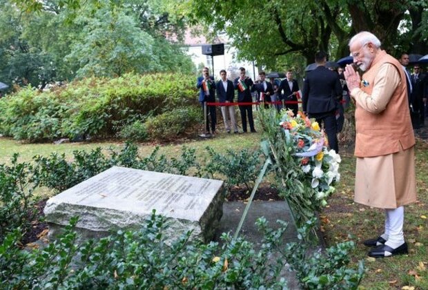PM Narendra Modi pays homage at Kolhapur Memorial in Warsaw