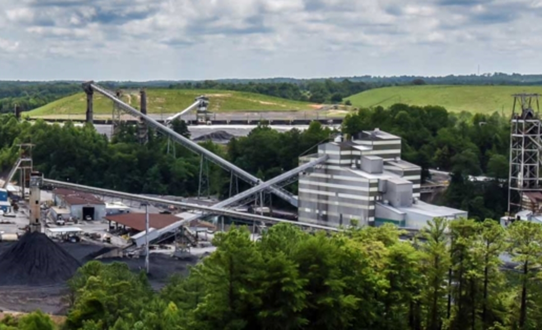 Warrior pulls back curtain on new portal facility