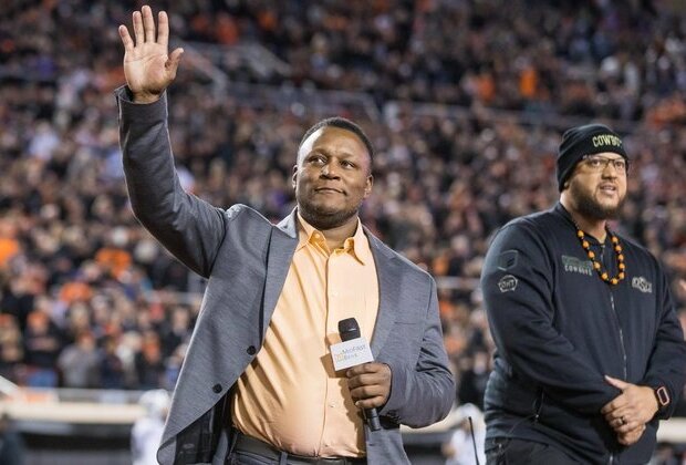 Nicholas Sanders, son of Barry Sanders, walks on at Michigan State