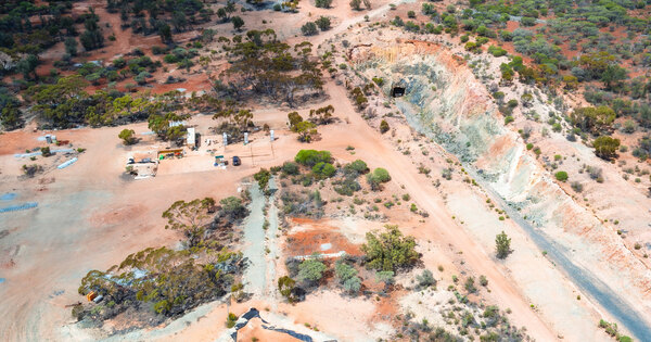 Viking spikes on visible gold at Bifrost