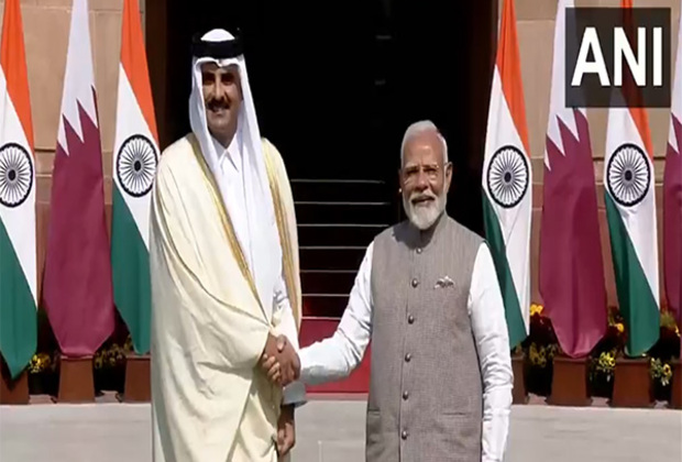 Delhi: PM Modi holds bilateral meeting with Amir of Qatar
