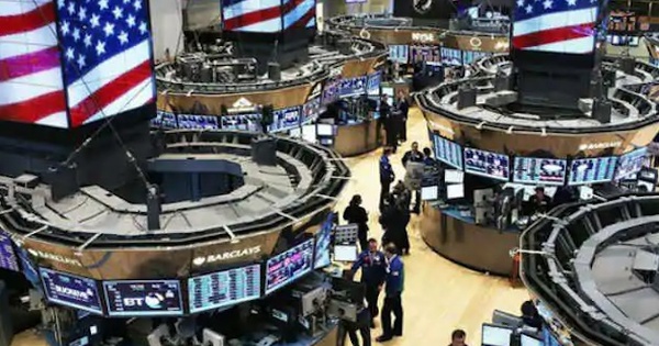 U.S. stocks retreat from new highs, Dow Jones sheds 243 points