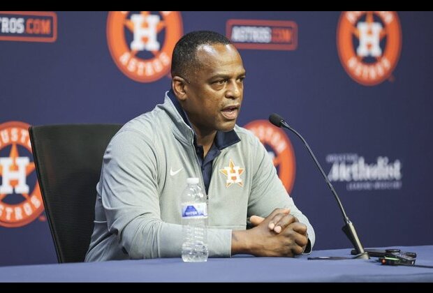 Report: Astros make a pair of front office changes