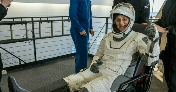 India celebrates NASA astronauts return from space