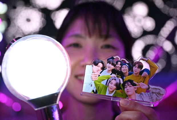All 7 BTS Members Reunite After Military Service, ARMY Reacts with Joy ...