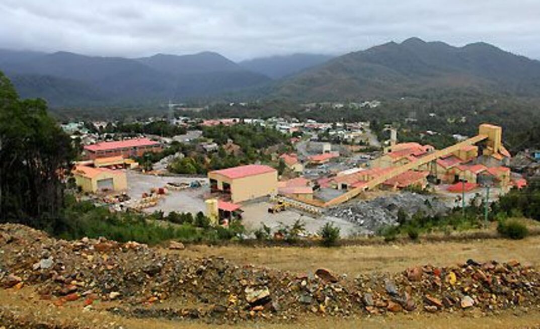 Pybar wins Rosebery contract