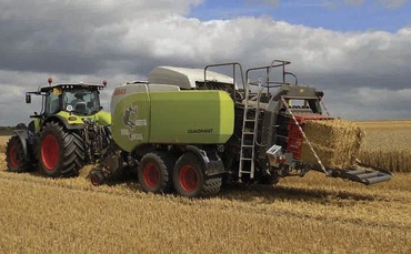 Review: Claas' latest Quadrant baler pushed to the max | Farm News ...