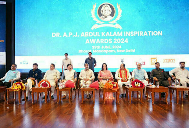 Topnotch Foundation Acknowledged and Felicitated the Winners of DR. A.P ...