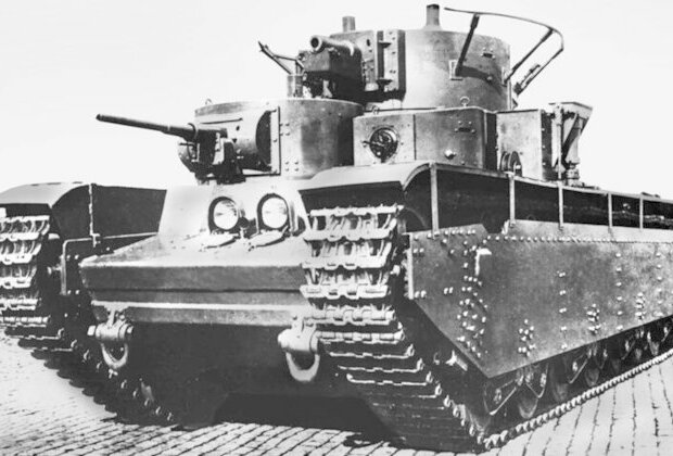 Soviet T-35: The world's ONLY mass-produced FIVE-turret tank