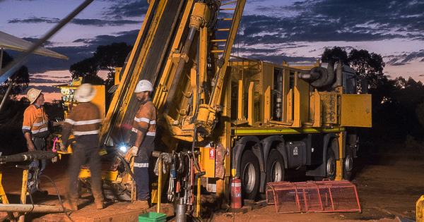 Peel puts open pit numbers on polymetallic deposit