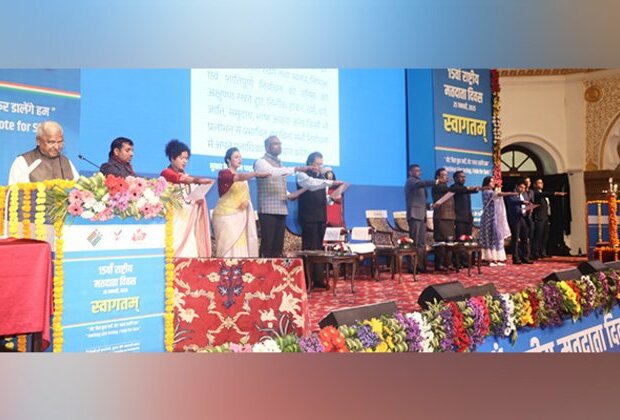 MP: Governor Mangubhai Patel administers oath to voters to be aware ...