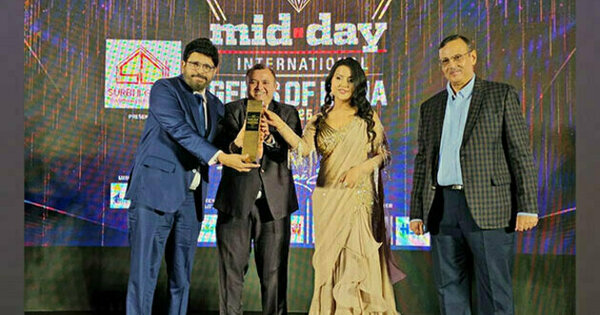 Rajeev Chaudhari Wins Mid-Day Iconic Film Trade Analyst Award