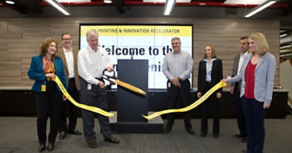 Caterpillar launches 3-D innovation spaces