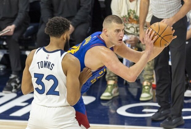 Nikola Jokic, Nuggets blow out Wolves in Game 3