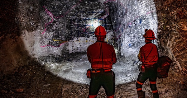 Records tumble at revived Red 5