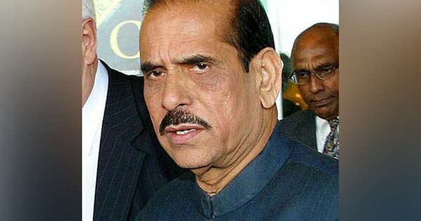 "Well-cultured leader": Condolences pour in on ex-Maharashtra CM ...