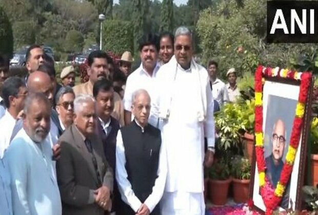 CM Siddaramaiah pays tribute to former Karnataka CM S Nijalingappa on ...