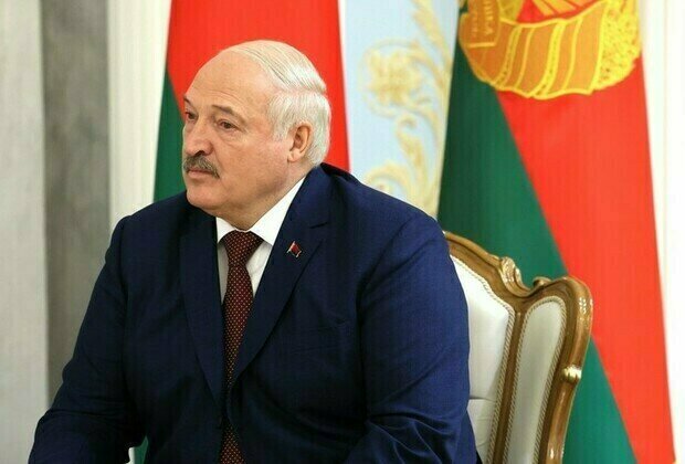 Belarus releases 14 prisoners during visit of Trumps envoy