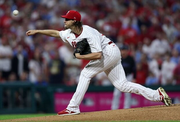 Bryson Stott, Phils slam Marlins, earn date with Braves