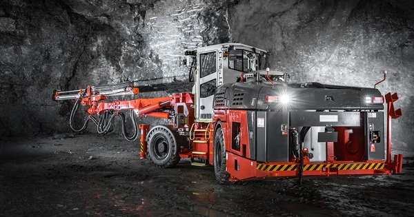 Sandvik introduces DT912D jumbo