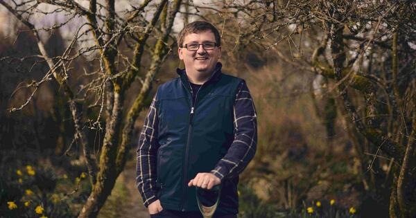 Social media influencer Adam Jones joins S4C gardening show