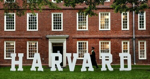 Drag queen professor to teach queer ethnography at Harvard