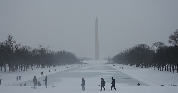 U.S.-WASHINGTON, D.C. AND SURROUNDING AREA-WEATHER-SNOWFALL