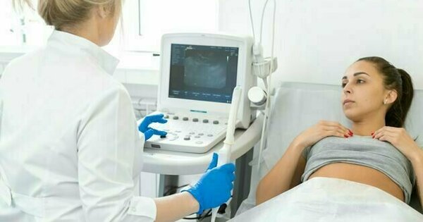 Why do women get 'reassurance scans' during pregnancy? And how can you ...