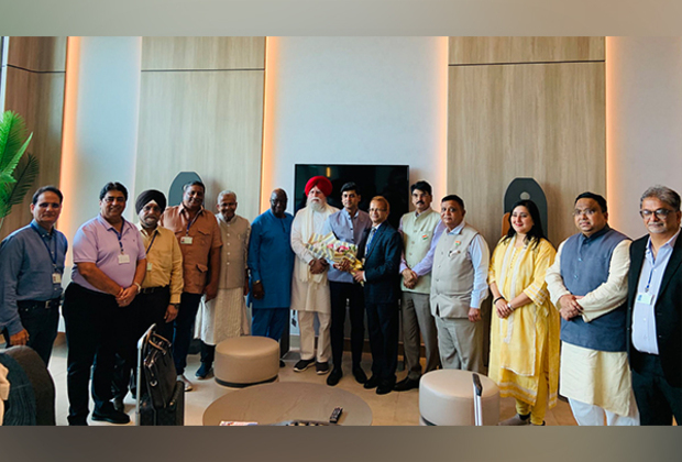 Shiv Sena MP Shrikant Shinde-led all-party delegation arrives in Sierra ...