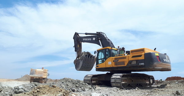 Volvo CE chosen for $30BN Weda Bay nickel project