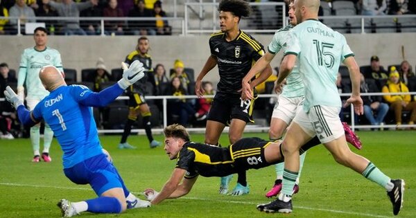 Short-handed Crew run roughshod over Atlanta United