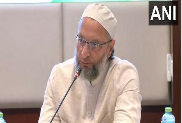 Asaduddin Owaisi calls Pakistan a failed state during interaction in ...