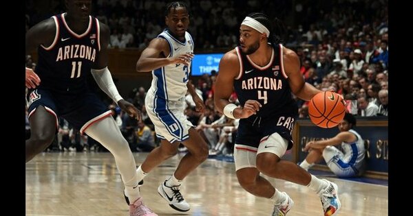 Caleb Love's late free throws send No. 12 Arizona over No. 2 Duke