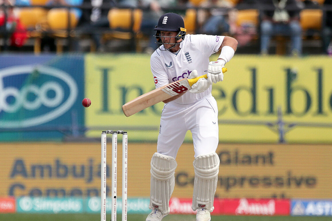 Ashes 5th Test: Joe Root's 160 guides England to 384, Michael Neser ...