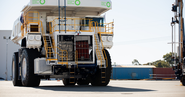 Fortescue greenlights massive green hydrogen investments