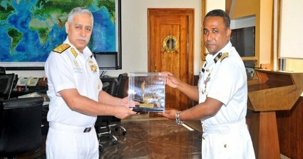 BNS Prottoy Commander meets Western Naval Command Chief