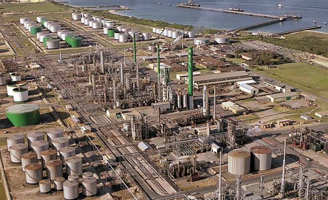 Contractor dies at Alcoa's Kwinana refinery