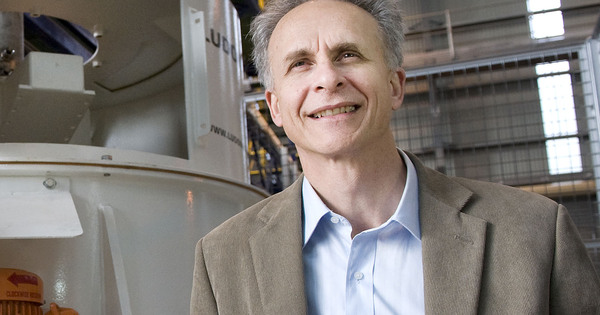 Galvin presented with Antione Gaudin award