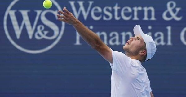 Qualifier Arthur Fery upsets No. 20 Flavio Cobolli in Aussie opening round