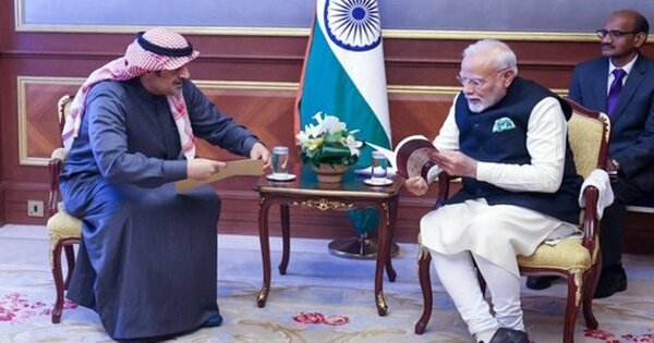 PM Modi meets President of Kuwait Heritage Society, praises works of ...