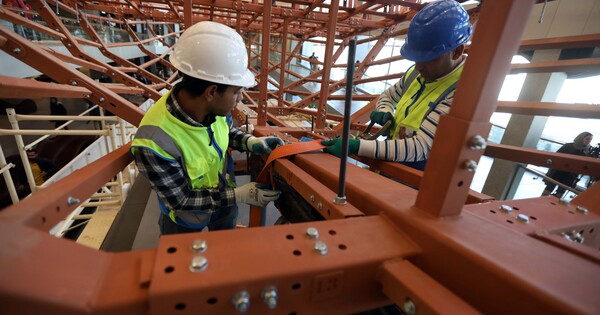 EGYPT-CAIRO-GRAND EGYPTIAN MUSEUM-KHUFU'S SECOND SOLAR BOAT