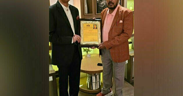 Masala King Dhananjay Datar Receives Bharat Ratna Dr Babasaheb Ambedkar ...